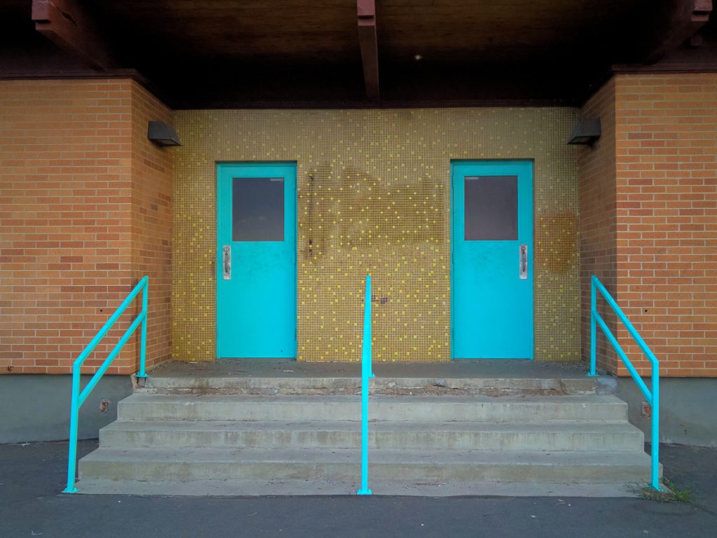 Double doors at public elementary school | Center for Integrated ...